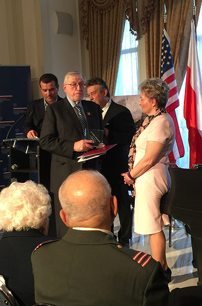 “Outstanding Pole” In America – Post Eagle Newspaper